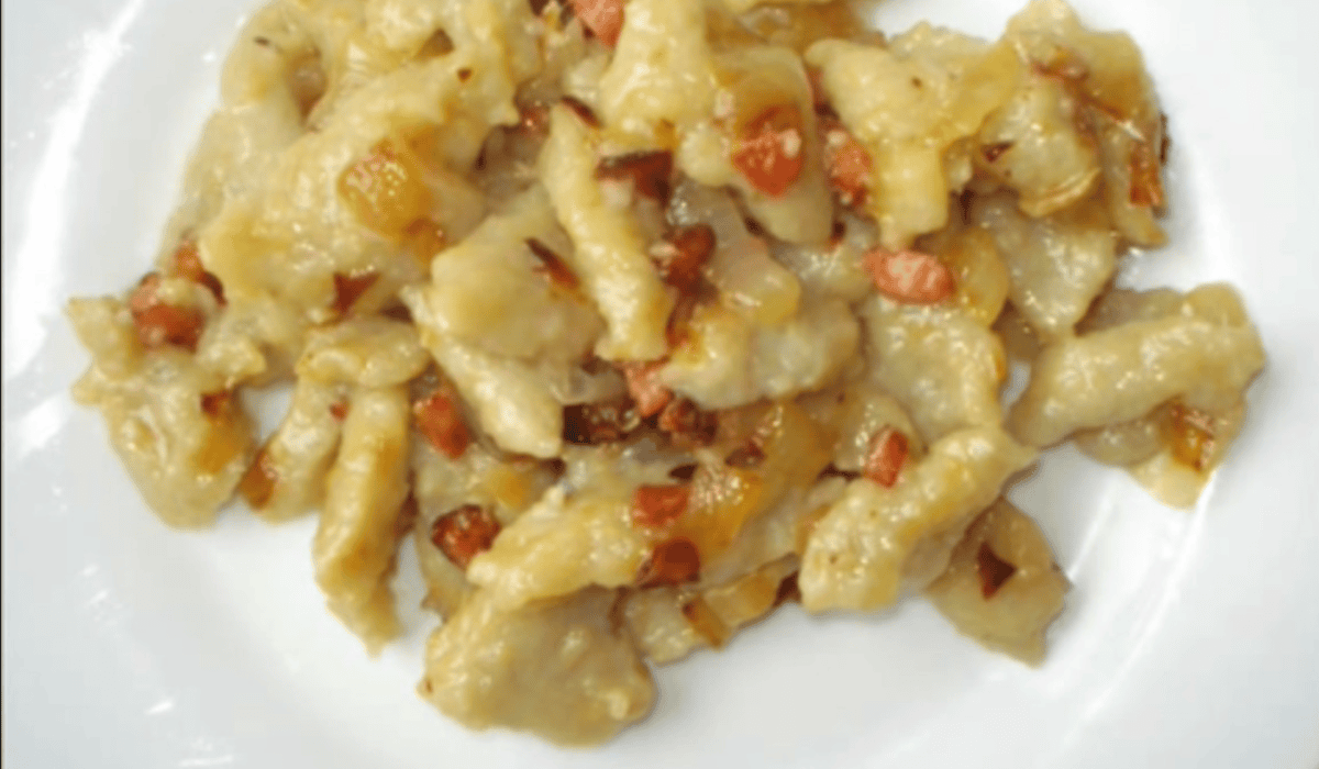 Ktoś jeszcze pamięta szare kluski? Z tym dodatkiem były najlepsze