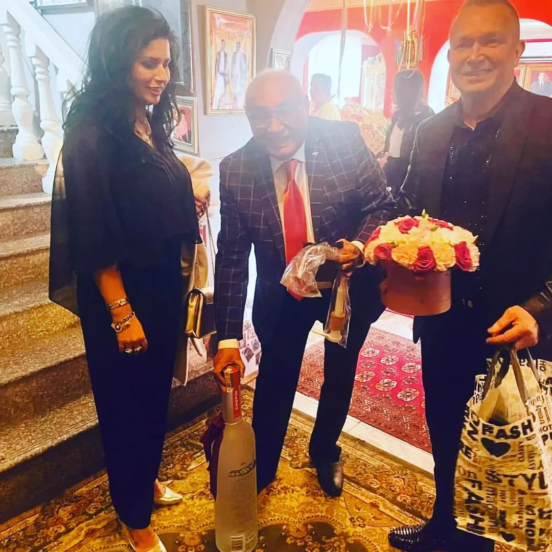 Don Vasyl skarżył się, że jego pałac do niczego się nie nadaje. Tak ...